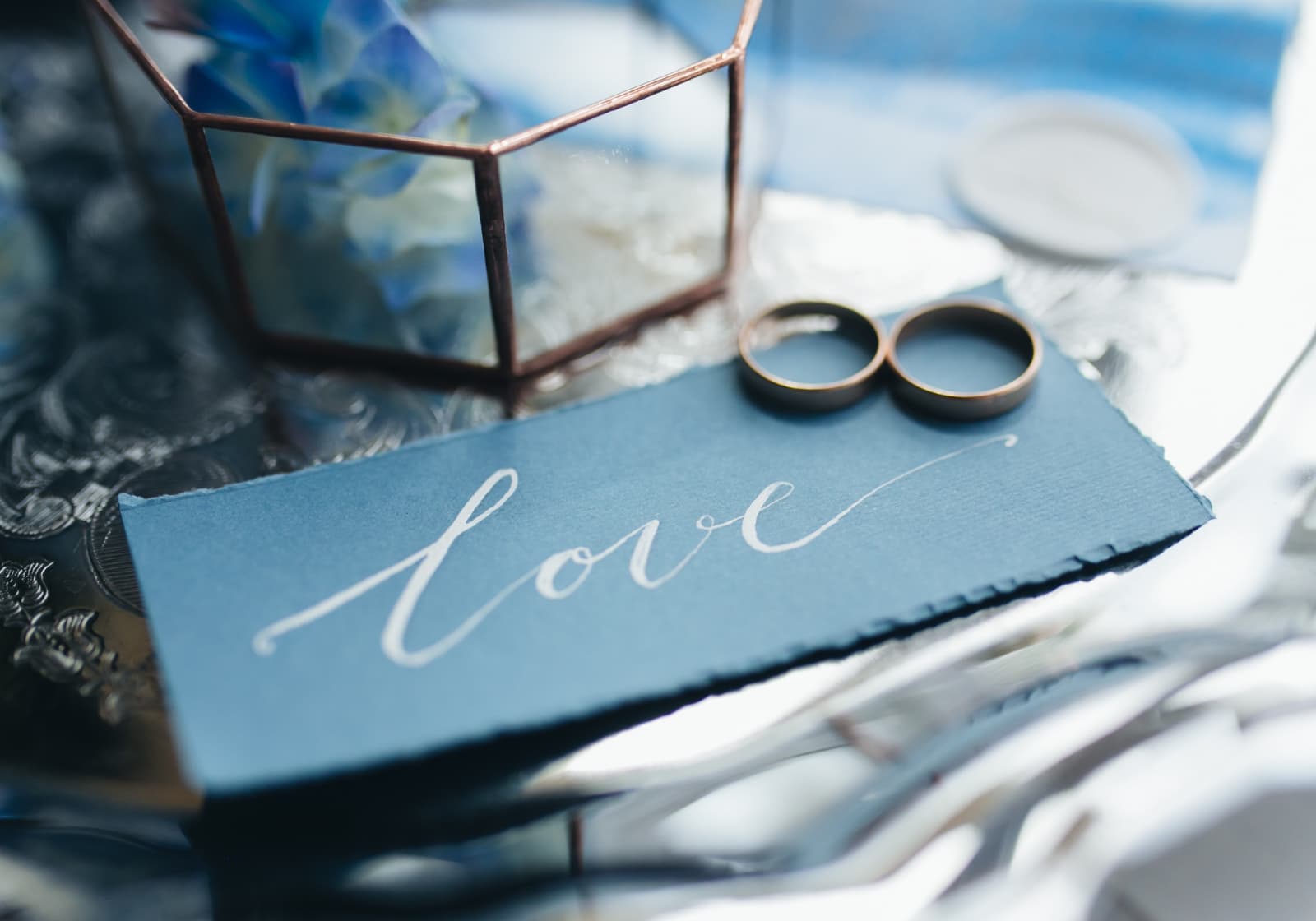 Unser Ratgeber - Ihr Weg zur Traumhochzeit und den perfekten Eheringen